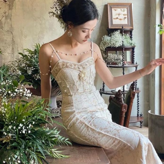 The 35 Awesome 13 Year Wedding Anniversary Gifts You'll Love