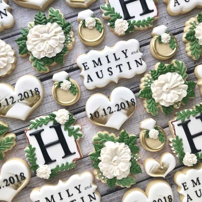38 Creative Personalized Wedding Favors (2024 Gift Guides)