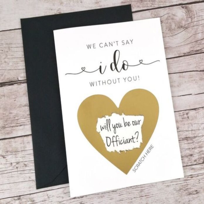 30 Sweet Gifts For Wedding Officiants That They’ll Treasure