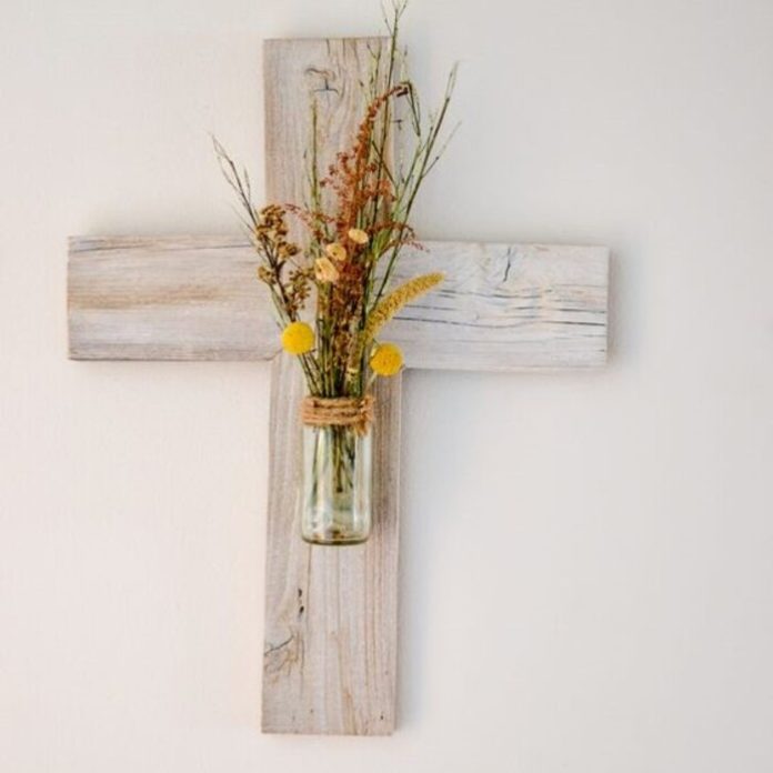 30 Sweet Gifts For Wedding Officiants That They’ll Treasure