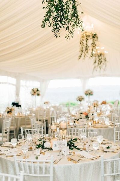 36 Stunning All-White Wedding Decor Ideas For Every Style