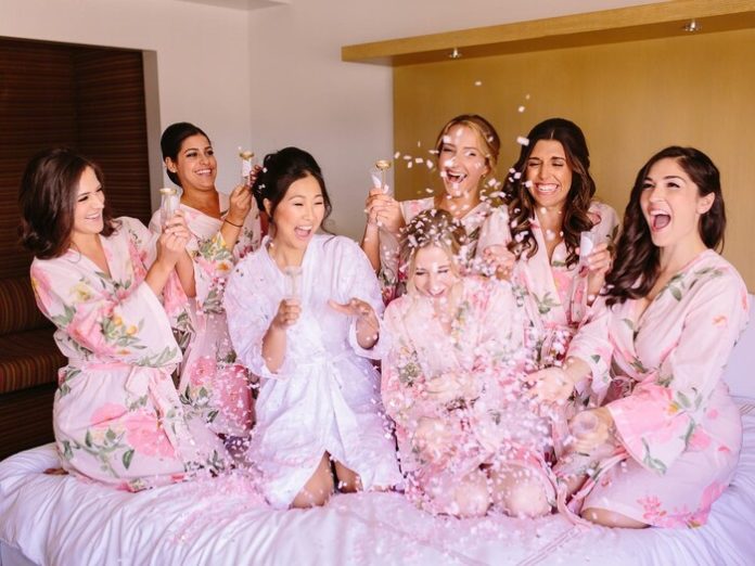 27 Completely Amazing Bachelorette Party Outfit Ideas