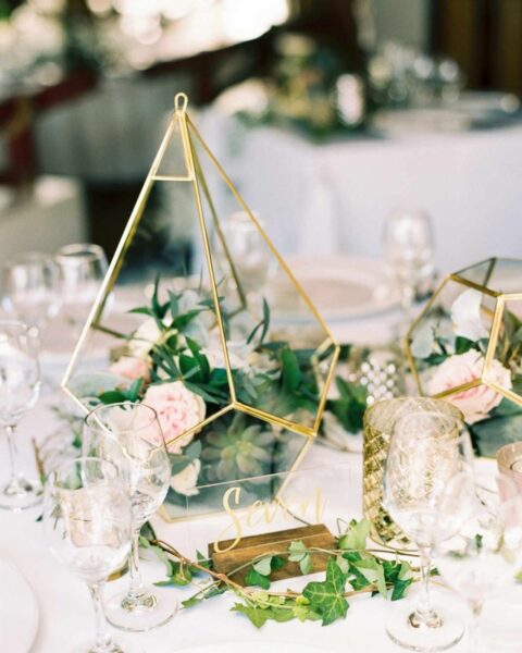 35 Perfect Wedding Cocktail Table Decor Ideas You Can Afford