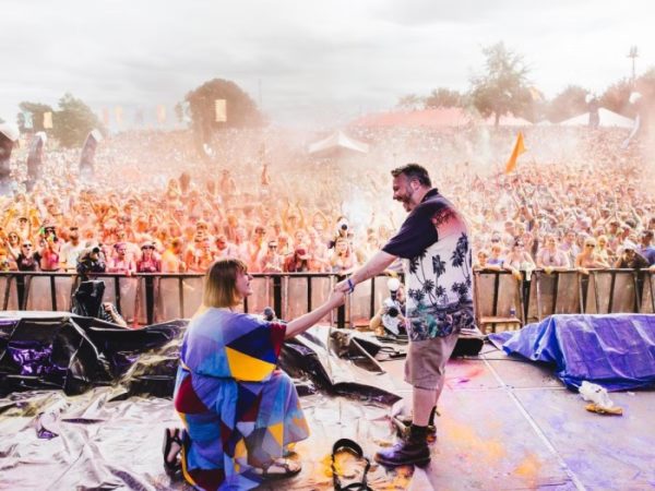 Women Proposing To Men: 11 Helpful Tips for a Smooth Proposal