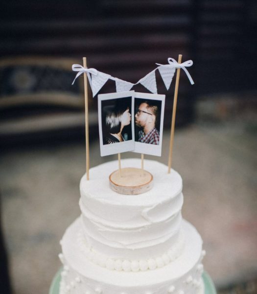 32 Awesome Bridal Shower Cake Toppers For Your Dessert